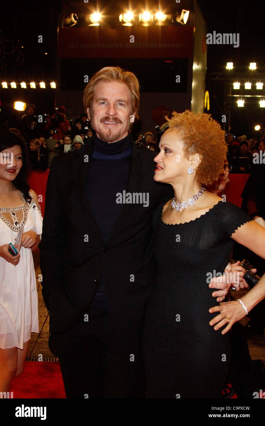 Matthew modine and wife hi-res stock photography and images - Alamy