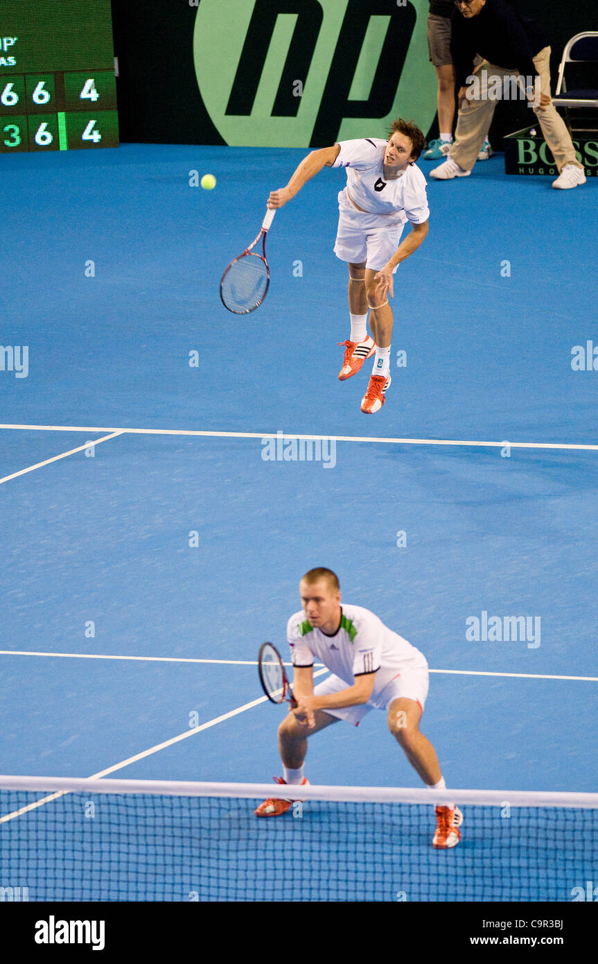 Colin Fleming and Ross Hutchins, came up against Filip Polasek and ...