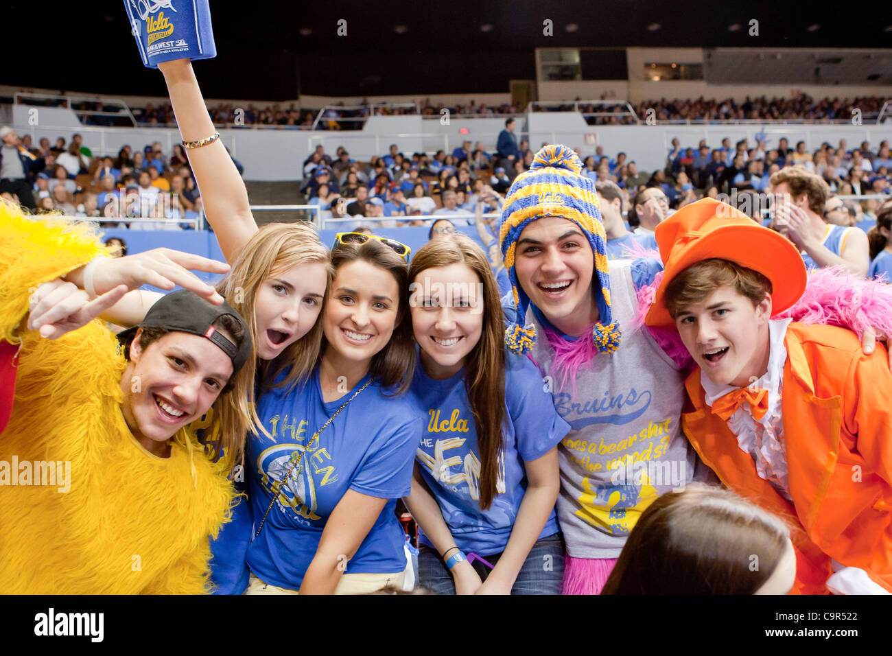 Ucla bruins cheer hi-res stock photography and images - Alamy