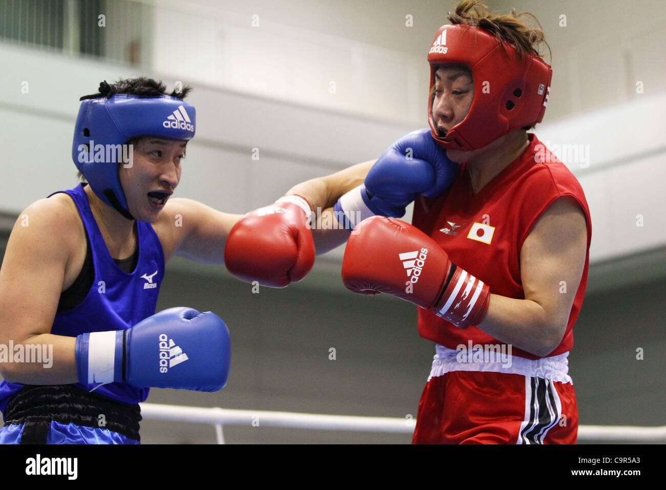 (L to R) Sayako Suzuki, Shizuyo Yamasaki, February 11, 2012 - Boxing ...
