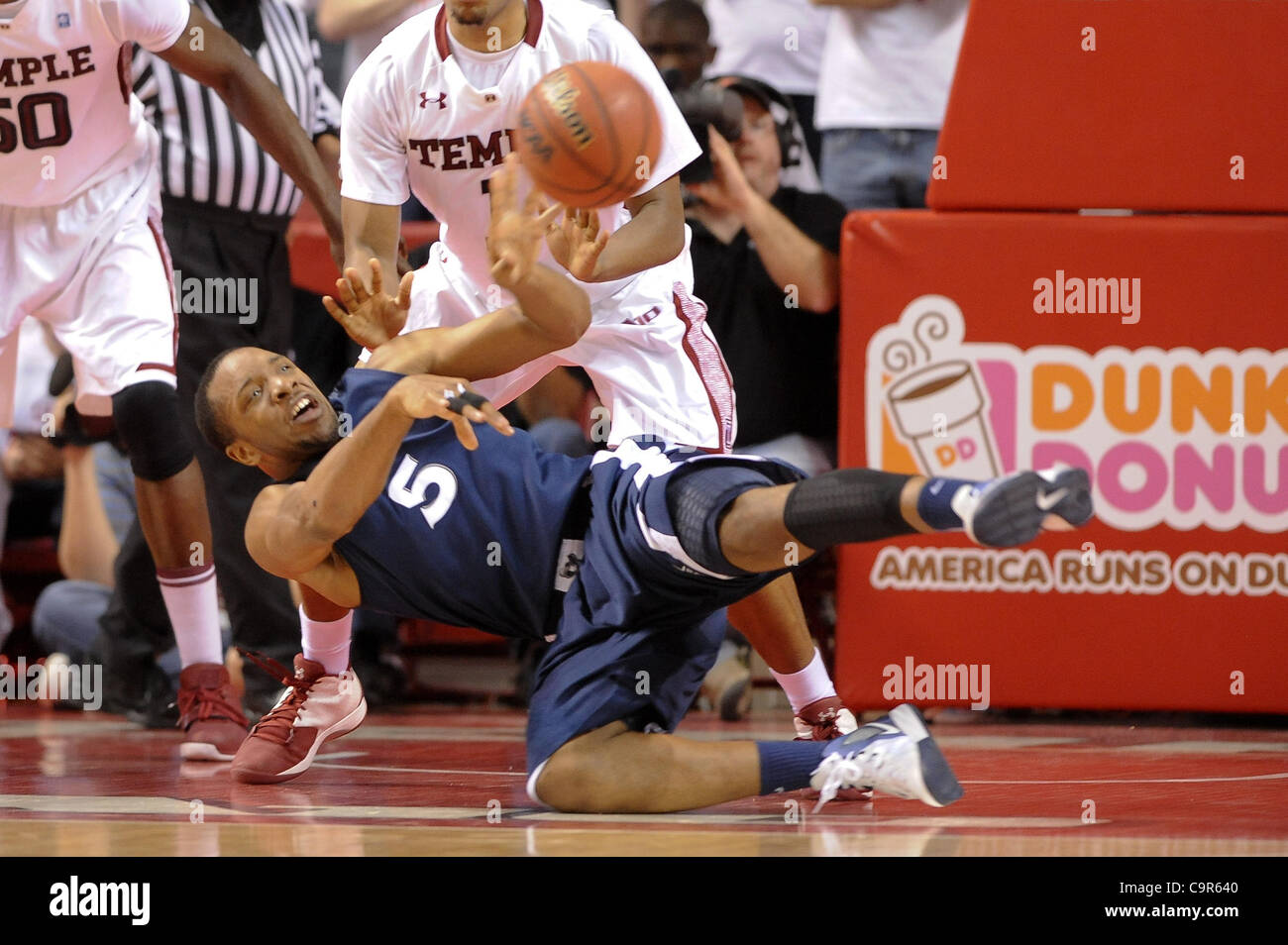 Feb. 11, 2012 - Philadelphia, Pennsylvania, U.S - Xavier Musketeers ...