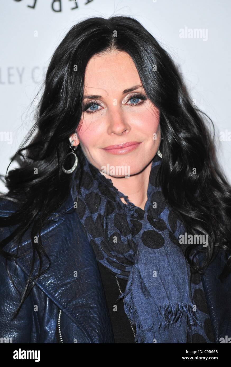 Courtney Cox at a public appearance for COUGAR TOWN Season Three ...