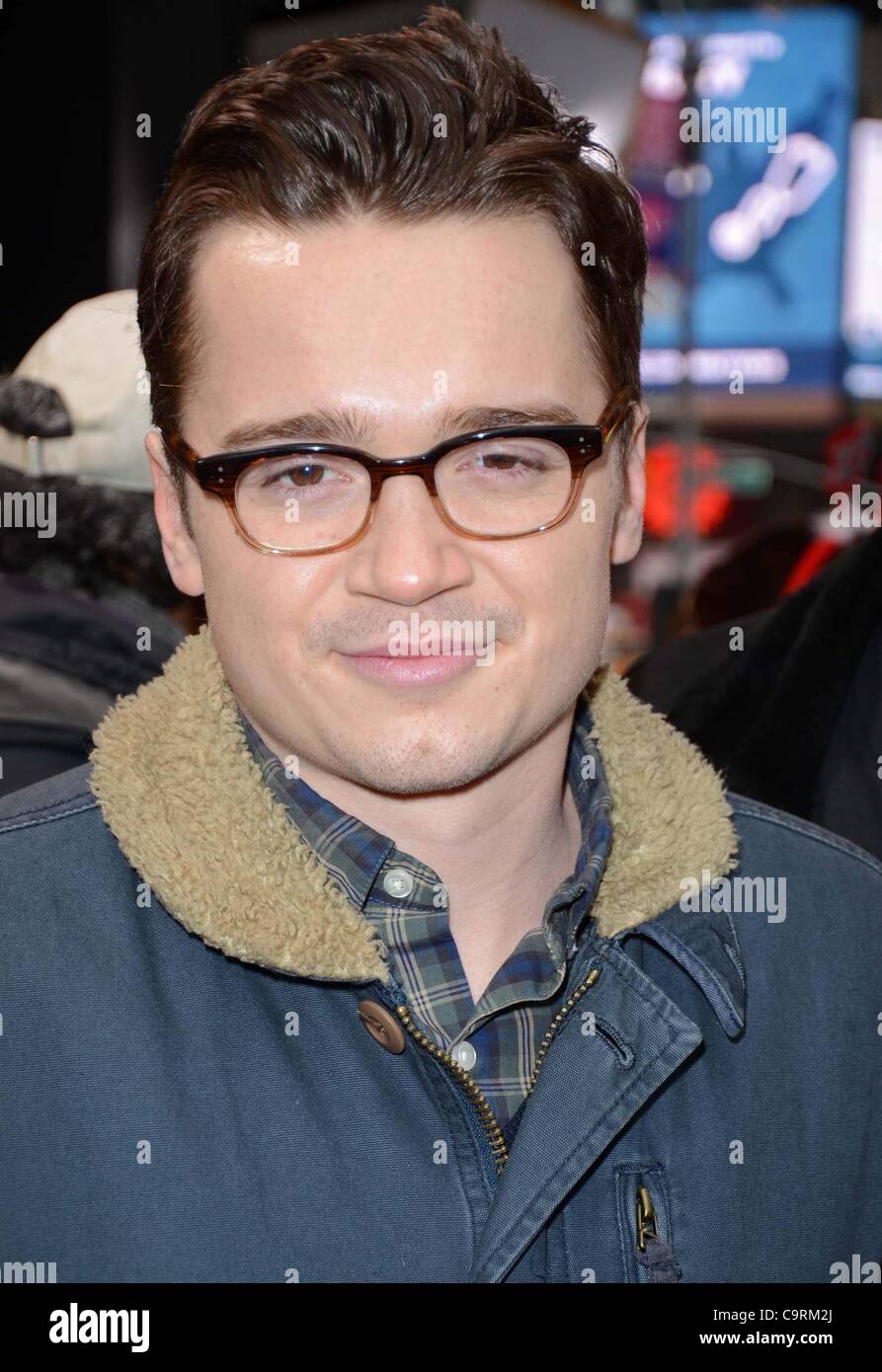 Dan Byrd in attendance for Cast of COUGAR TOWN on GOOD MORNING AMERICA ...