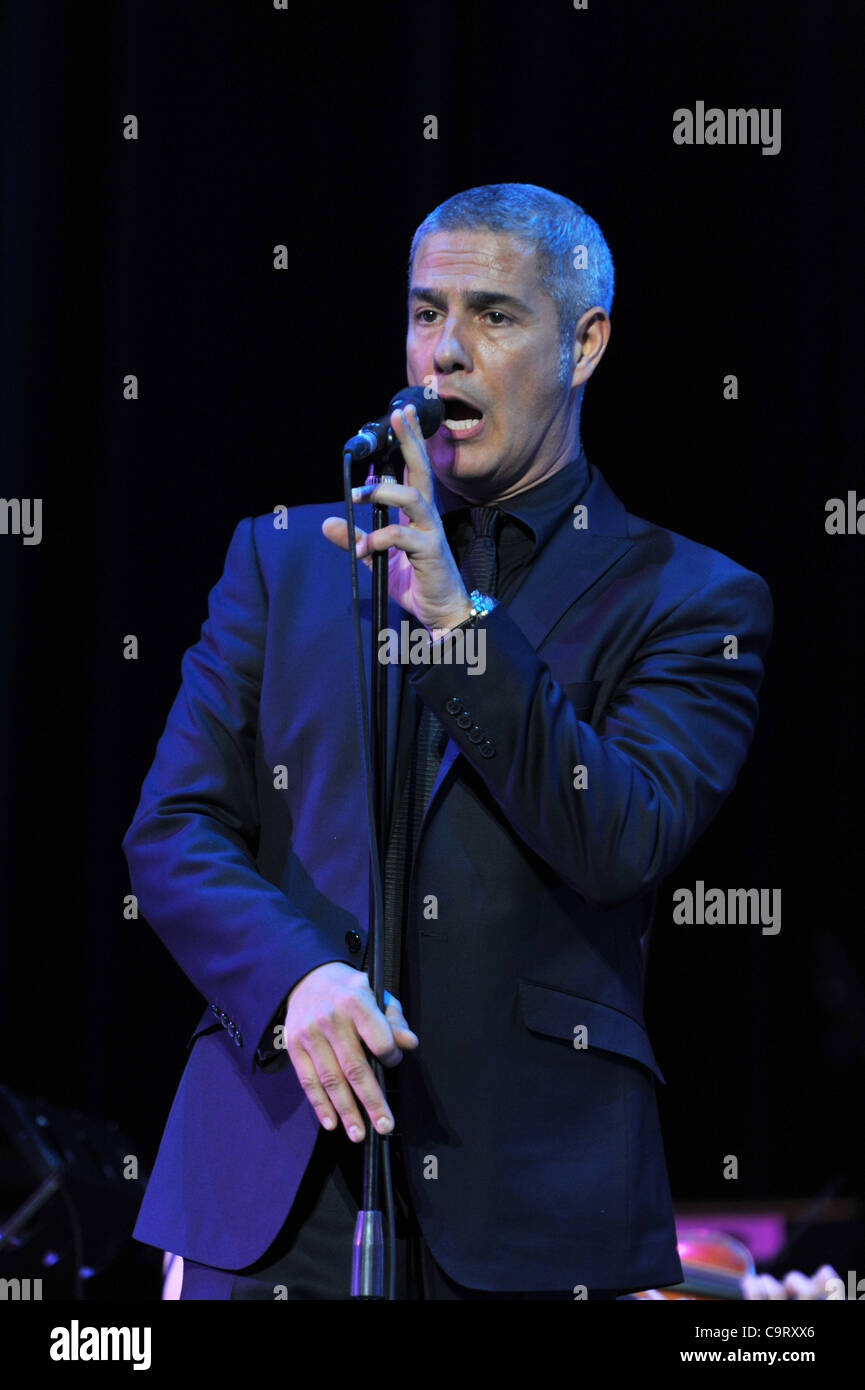 Is performing in st petersburg hi-res stock photography and images - Alamy