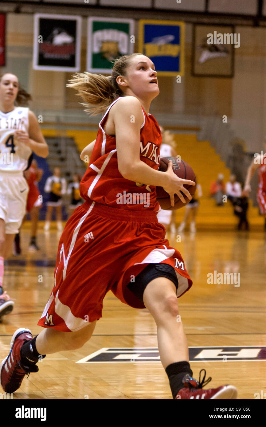 Feb. 15, 2012 - Kent, Ohio, U.S - Miami guard Hannah Robertson (32 ...