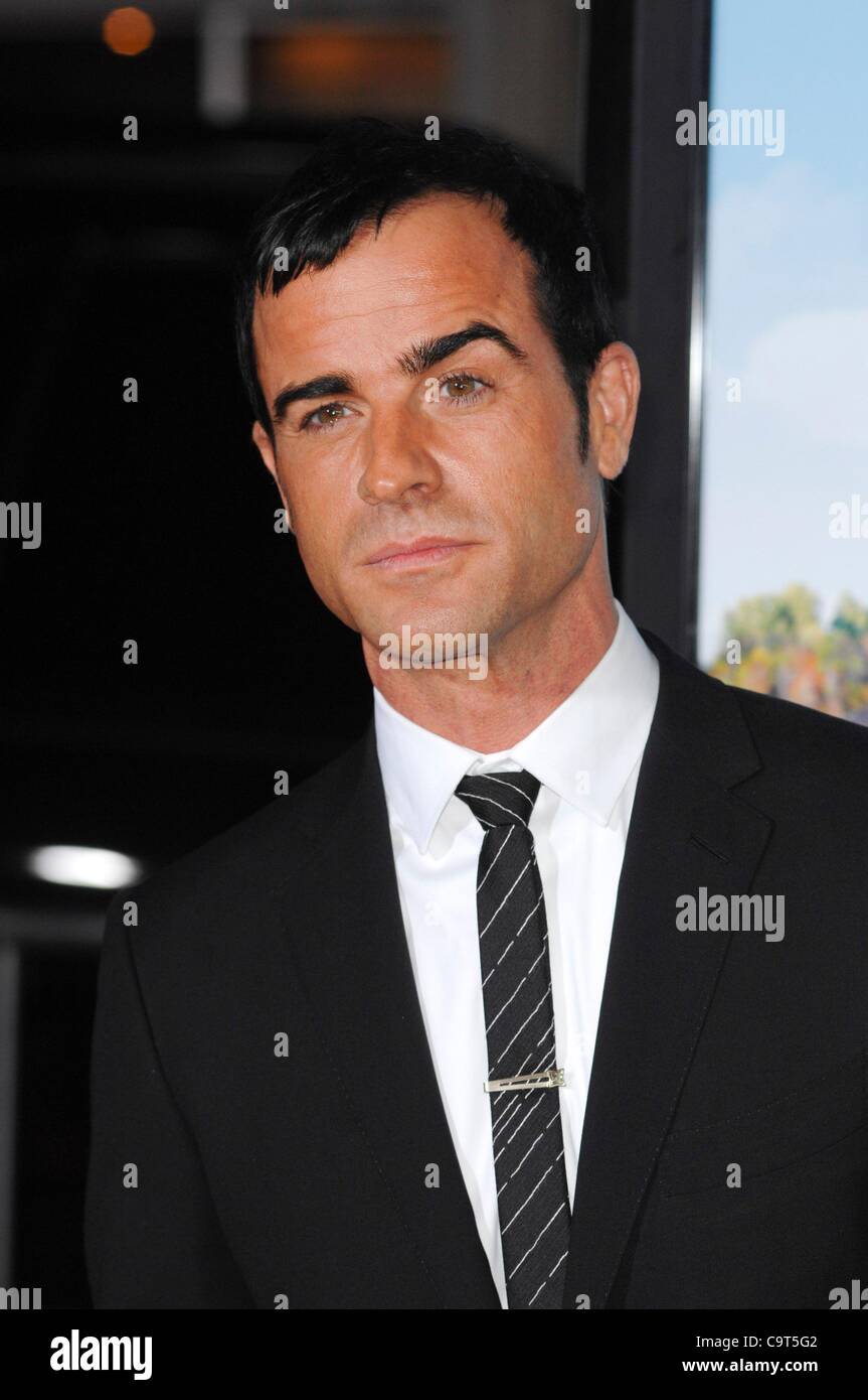 Justin Theroux at arrivals for WANDERLUST Premiere, Village Theatre in ...