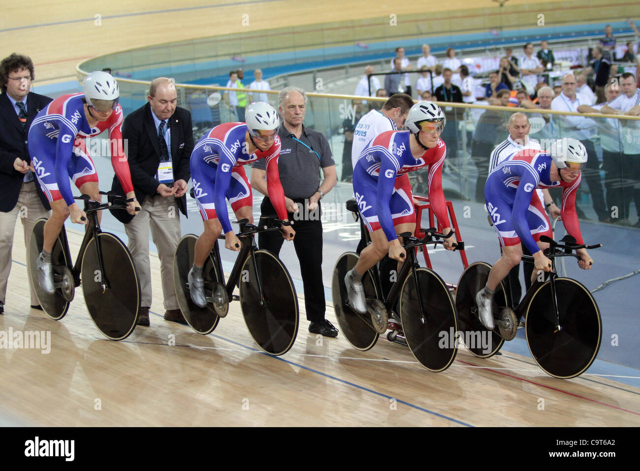 UCI Track Cycling World Cup Team Pursuit In London's Olympic Velodrome ...
