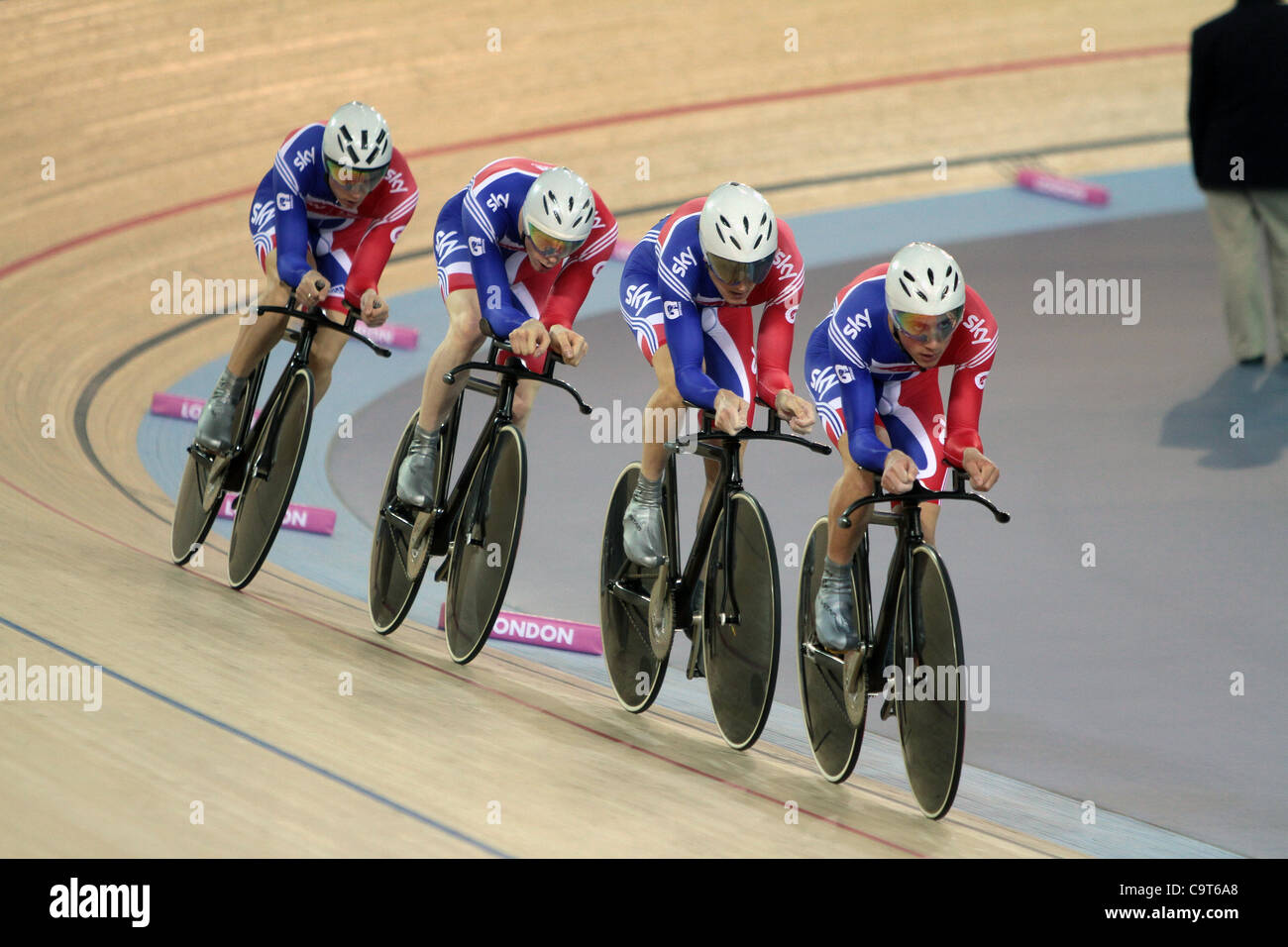 UCI Track Cycling World Cup Team Pursuit In London's Olympic Velodrome ...