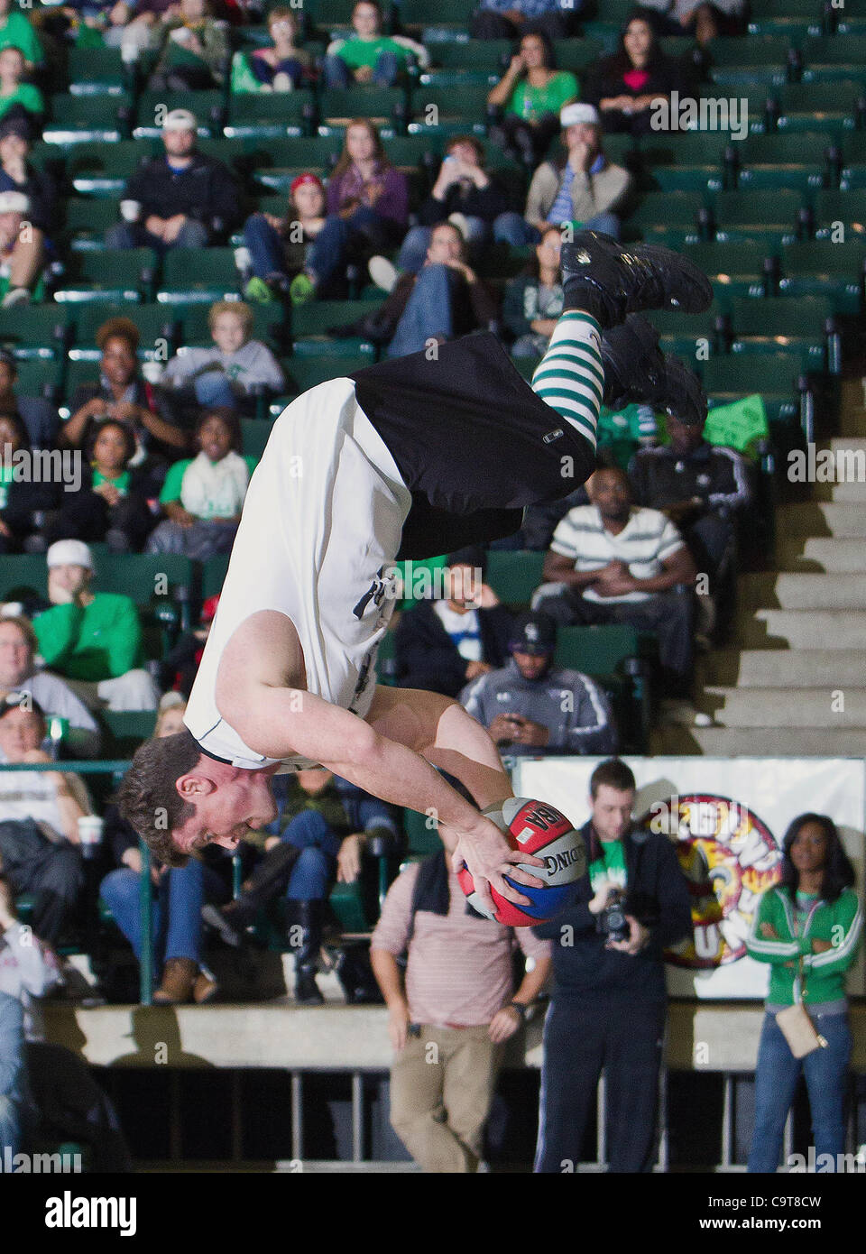 University jumpers hi-res stock photography and images - Alamy