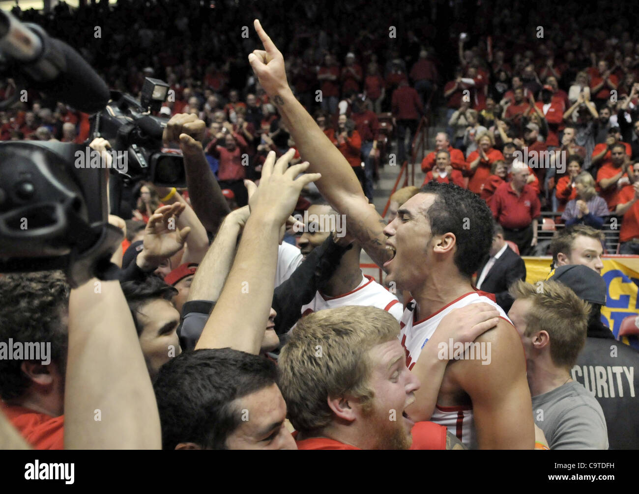 New mexico lobos fans hi-res stock photography and images - Alamy