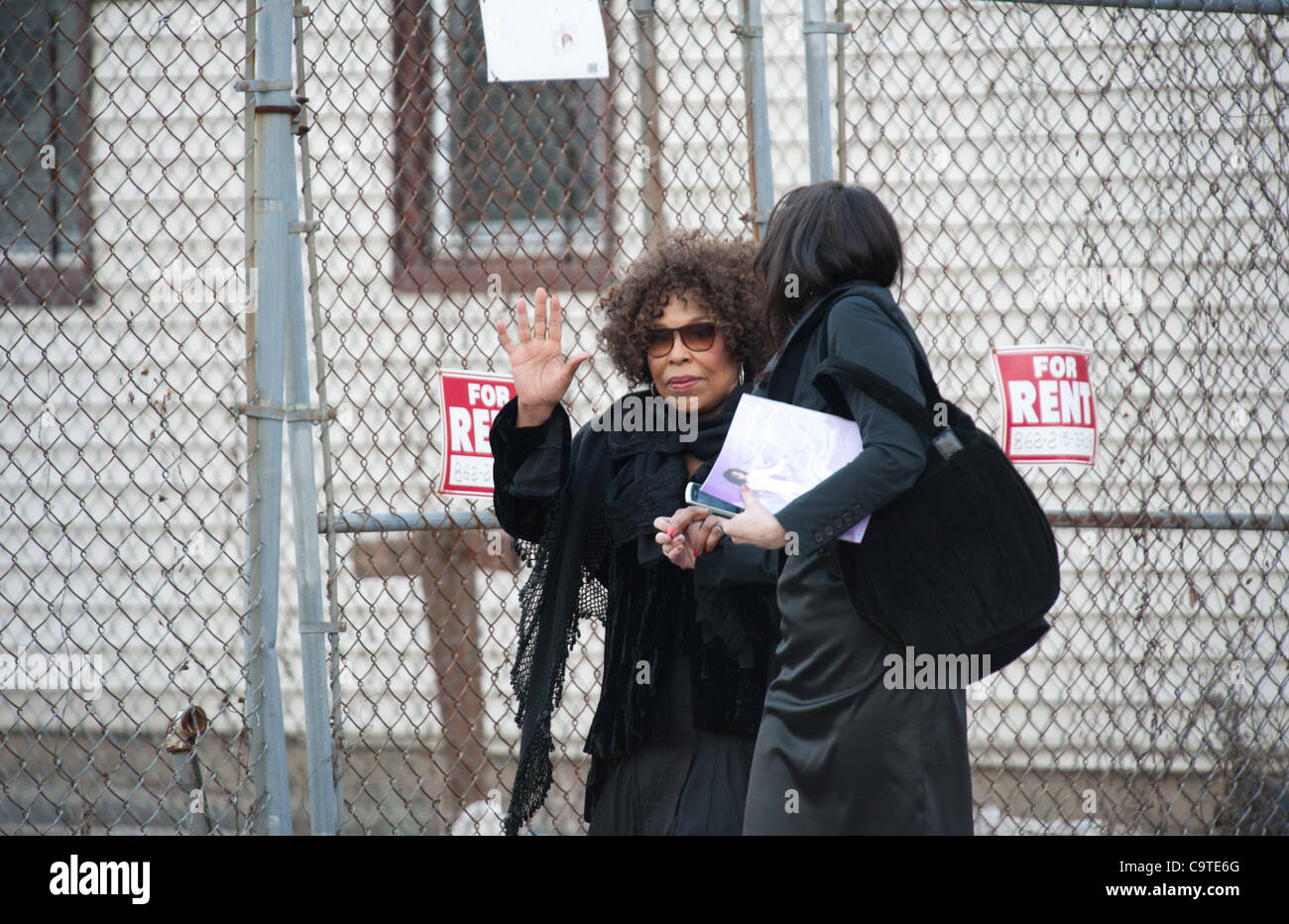 Feb. 18, 2012 - Newark, New Jersey, U.S - Singer, ROBERTA FLACK,(on the ...
