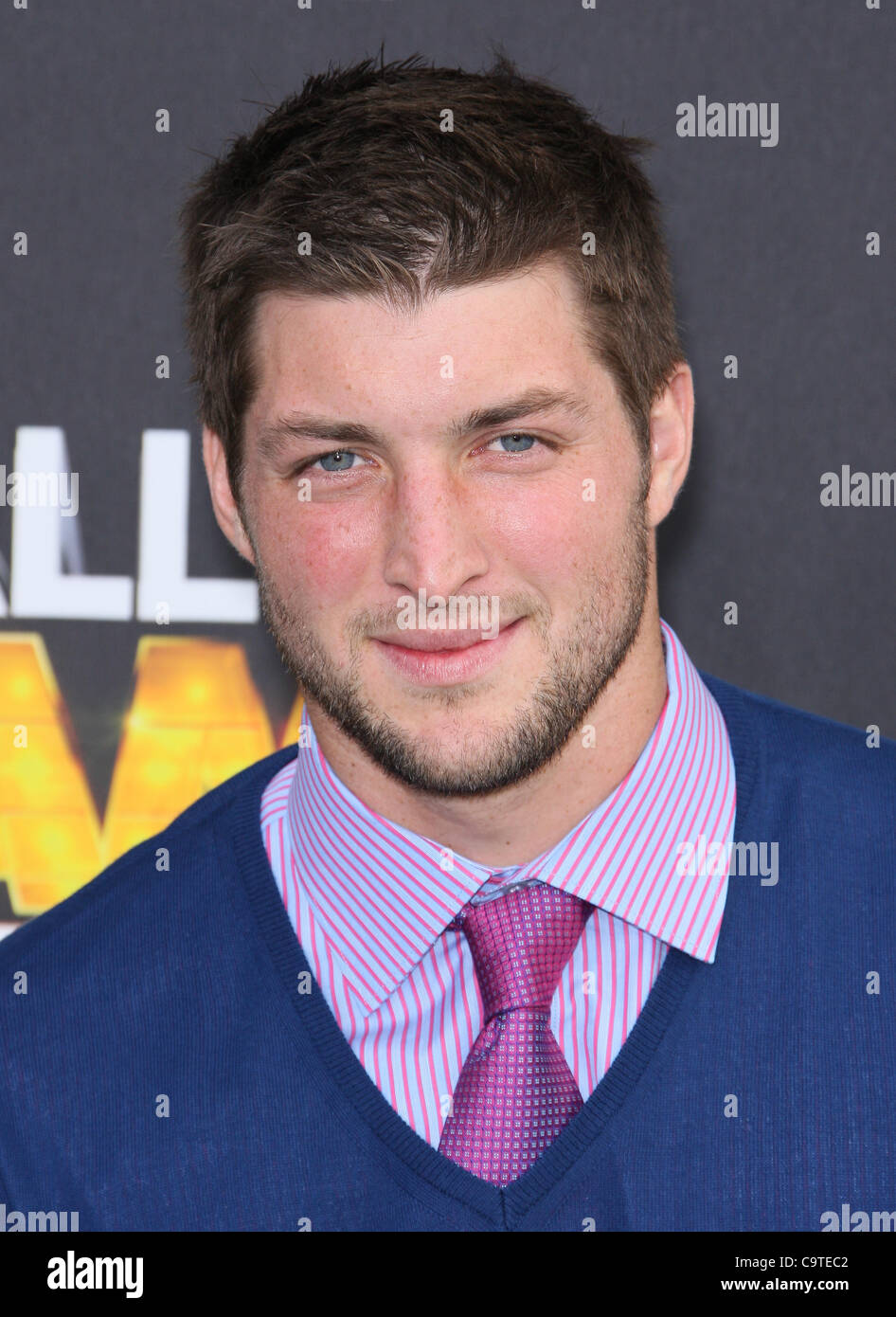 TIM TEBOW CARTOON NETWORK HOSTS 2ND ANNUAL HALL OF GAME AWARDS SANTA ...