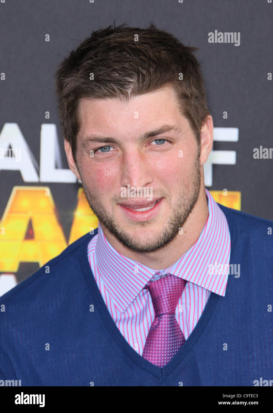 TIM TEBOW CARTOON NETWORK HOSTS 2ND ANNUAL HALL OF GAME AWARDS SANTA ...
