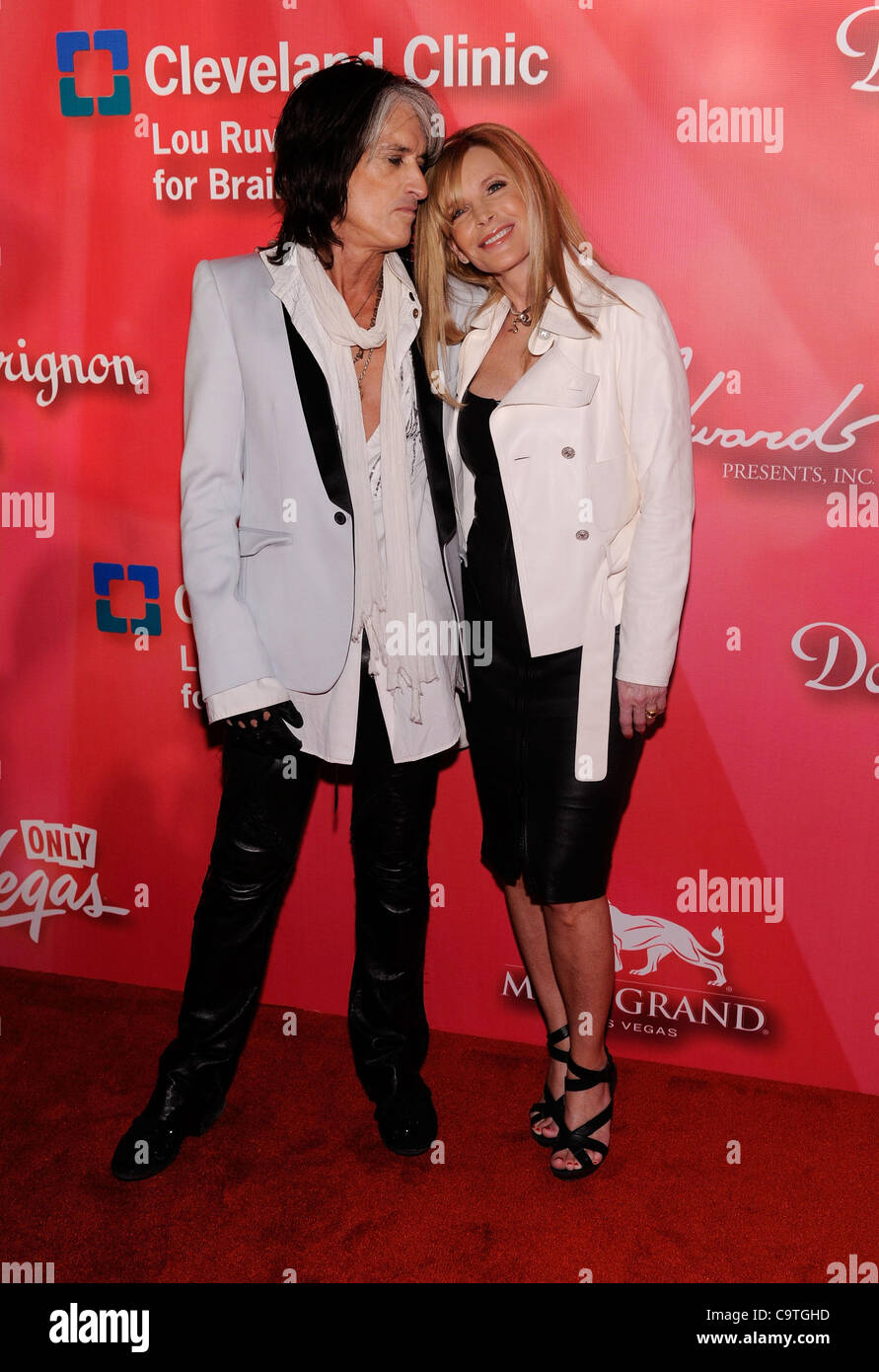 Feb. 18, 2012 - Las Vegas, Nevada, US - JOE PERRY (L) and BILLIE PERRY ...