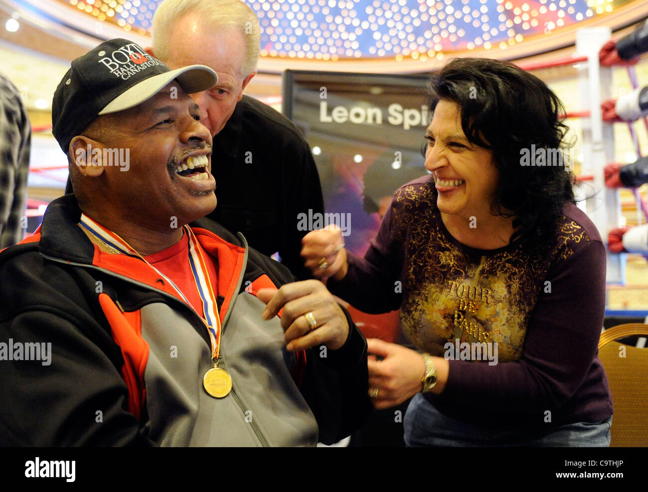 Feb. 18, 2012 - Las Vegas, Nevada, US - Retired boxer LEON SPINKS (L ...