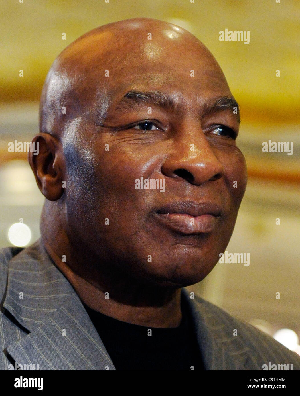 Earnie shavers hi-res stock photography and images - Alamy