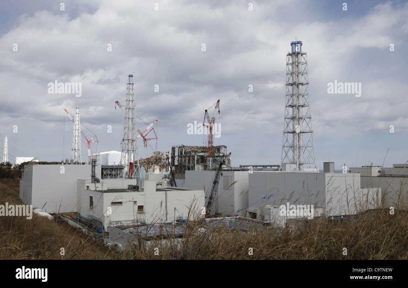 Fukushima daiichi nuclear plant 2011 hi-res stock photography and ...