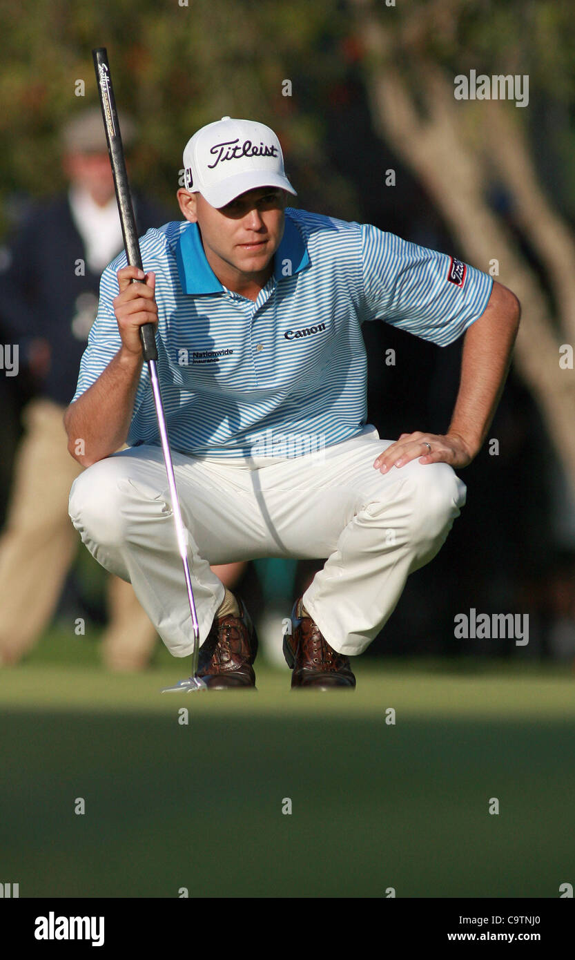 Feb. 19, 2012 - Los Angeles, California, U.S. - Bill Haas plays in the ...
