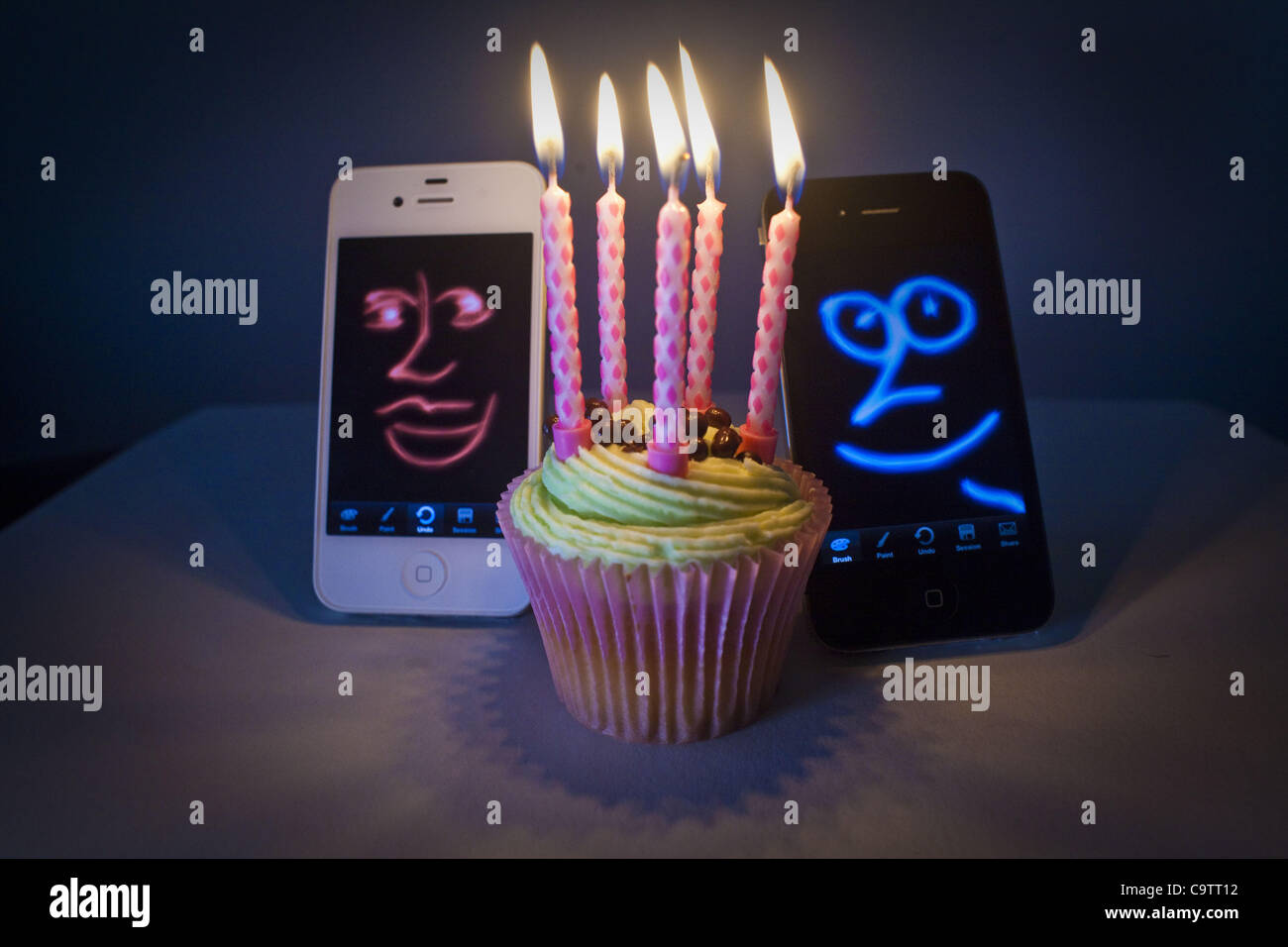 First generation apple iphone hi-res stock photography and images - Alamy