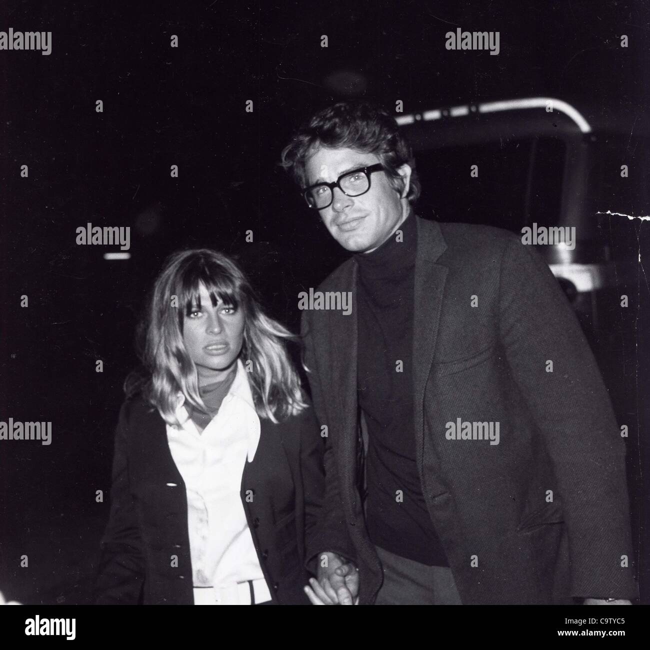 WARREN BEATTY with Julie Christy 1969.(Credit Image: Â© Phil Roach-Ipol ...