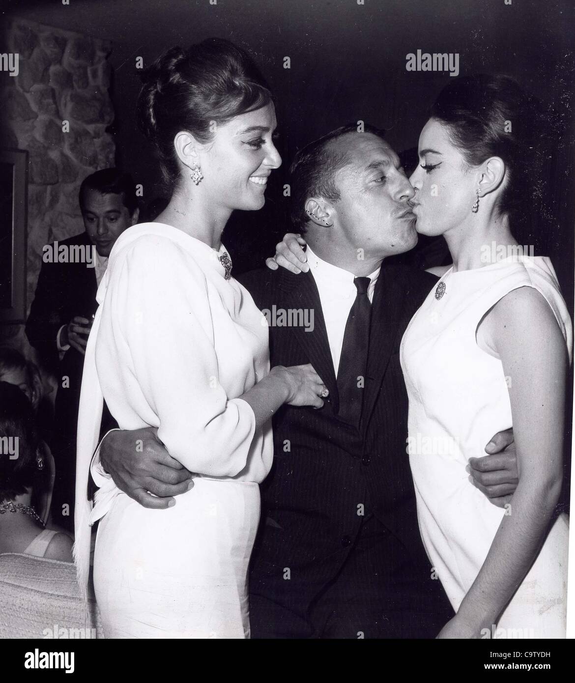 ANNA MARIA ALBERGHETTI with Claudio GuzmÃ¢â‚¬Â¡n and Carla ALBERGHETTI ...
