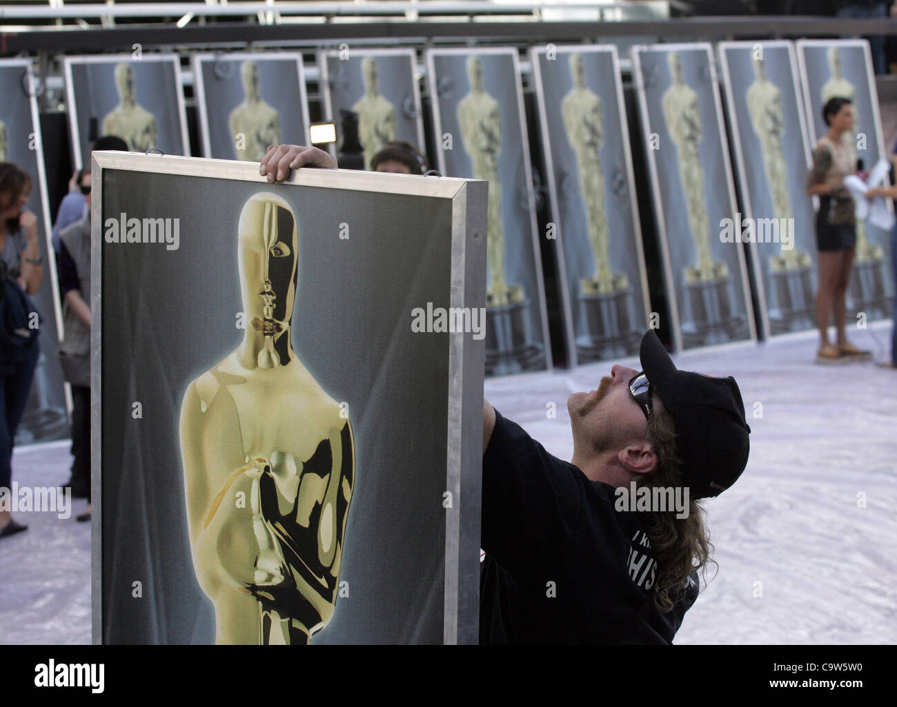 Feb. 22, 2012 - Los Angeles, California, U.S. - Workers set up Oscar ...