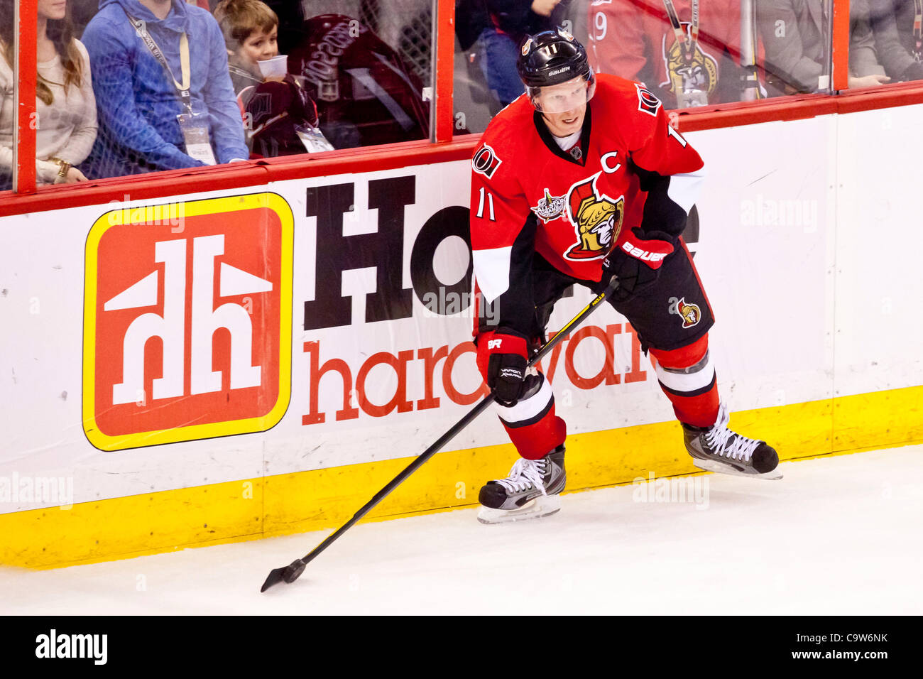 Daniel alfredsson hi-res stock photography and images - Alamy