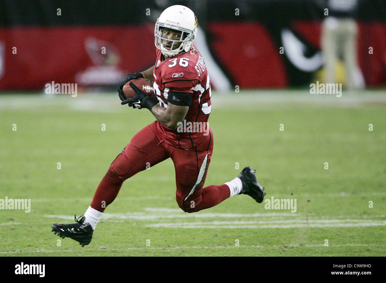 Dec. 4, 2011 - Glendale, Arizona, U.S - Arizona Cardinals running back ...