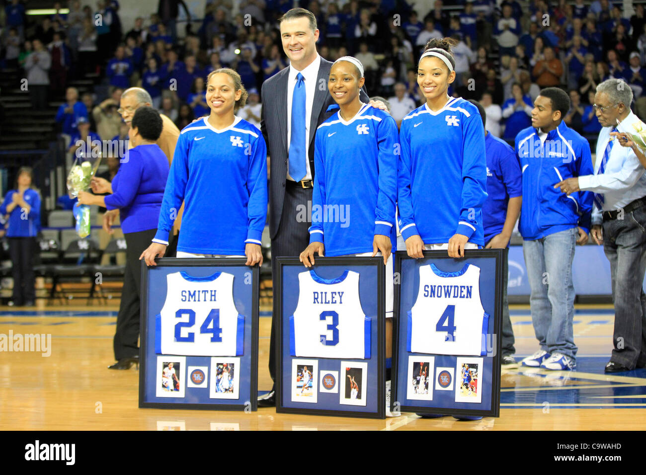 Feb. 23, 2012 - Lexington, Ky, US - Kentucky head coach Matthew ...
