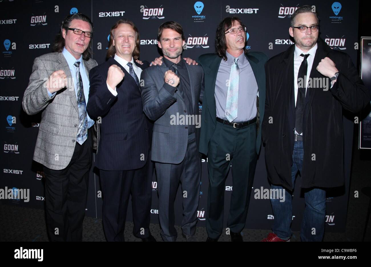 Jeff Carlson, Dave Hanson, Seann William Scott, Steve Carlson, Michael ...