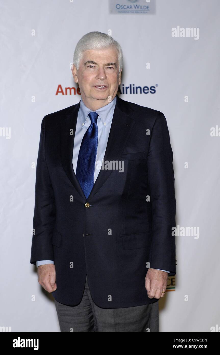 Chris Dodd at arrivals for Oscar Wilde: Honoring The Irish in Film, Bad ...