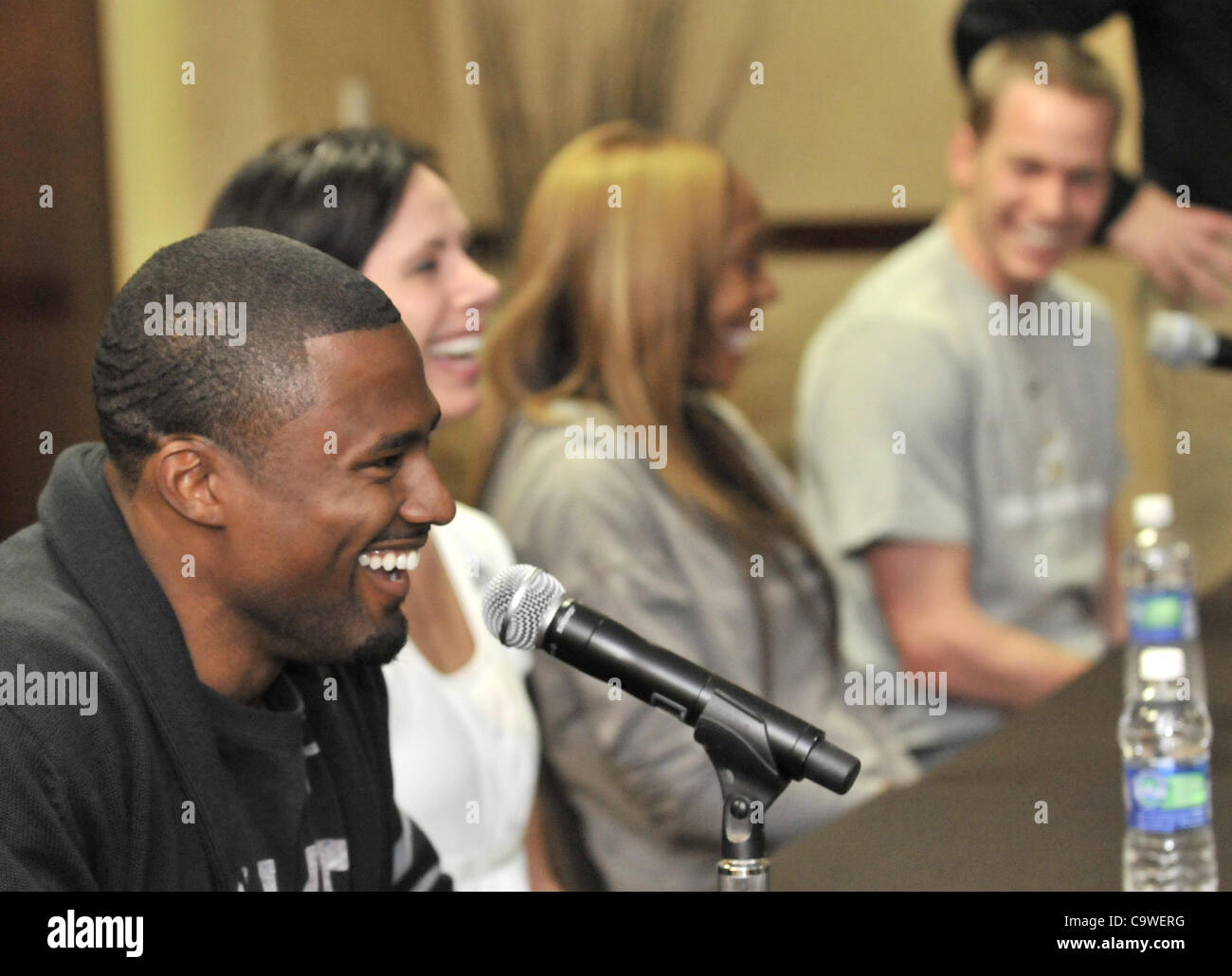 Feb. 24, 2012 - Albuquerque, NM, U.S. - Greg Sorber -- David Oliver ...