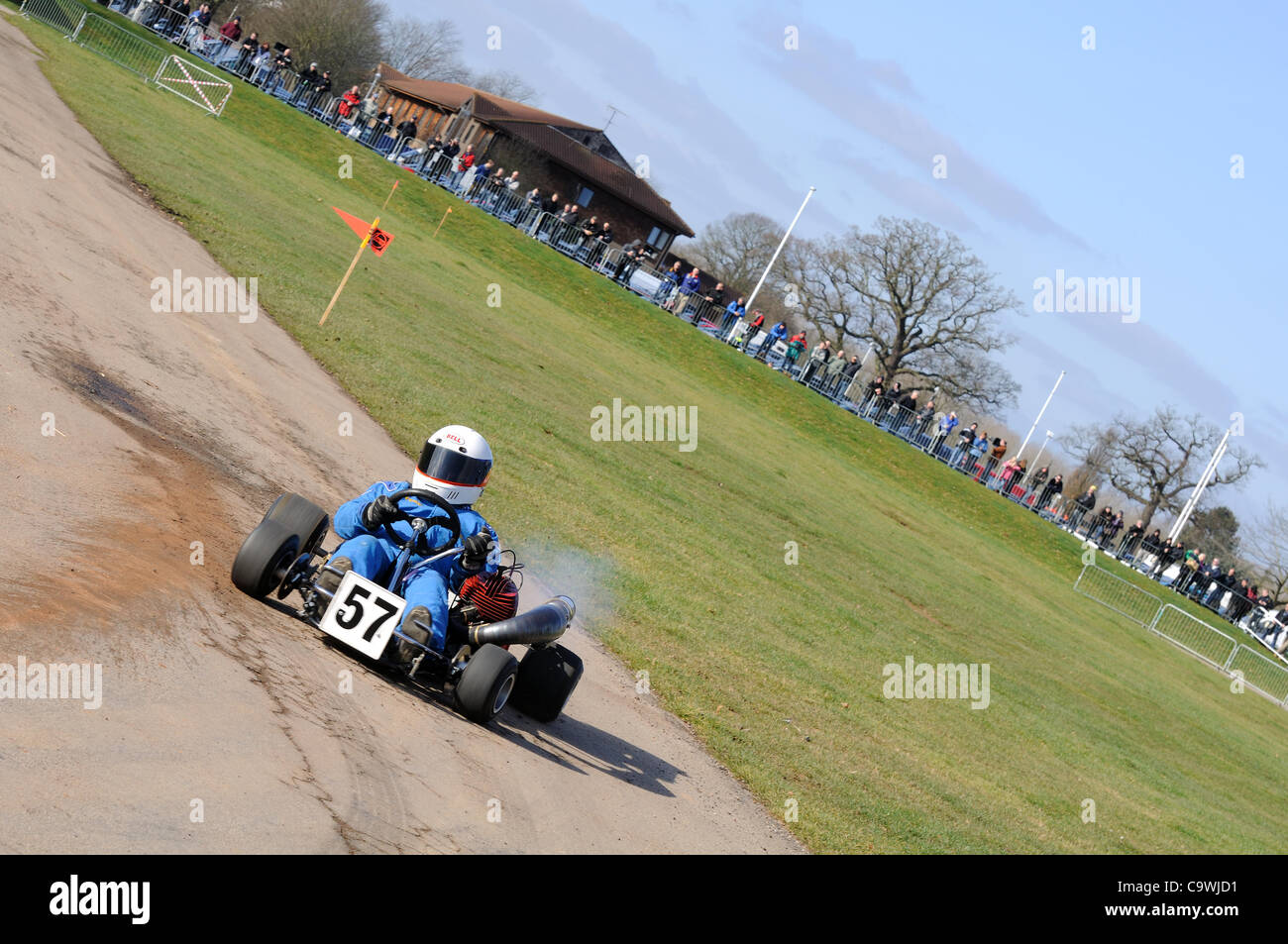 Kart racing hi-res stock photography and images - Alamy