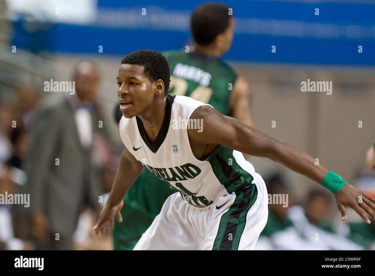 Feb. 25, 2012 - Cleveland, Ohio, U.S - Cleveland State guard Charlie ...