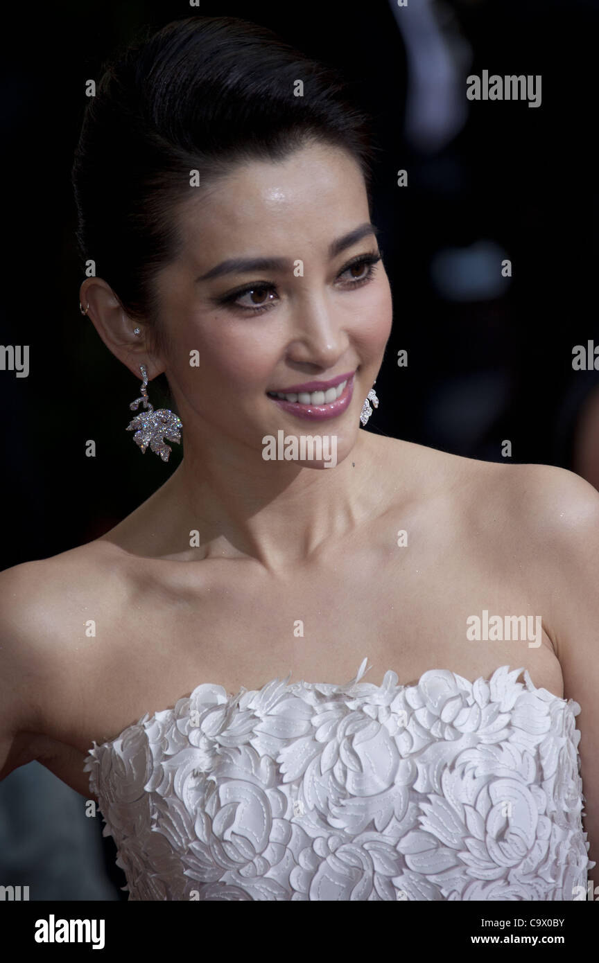 Feb. 26, 2012 - Hollywood, California, U.S - Actress Li Bingbing on the ...