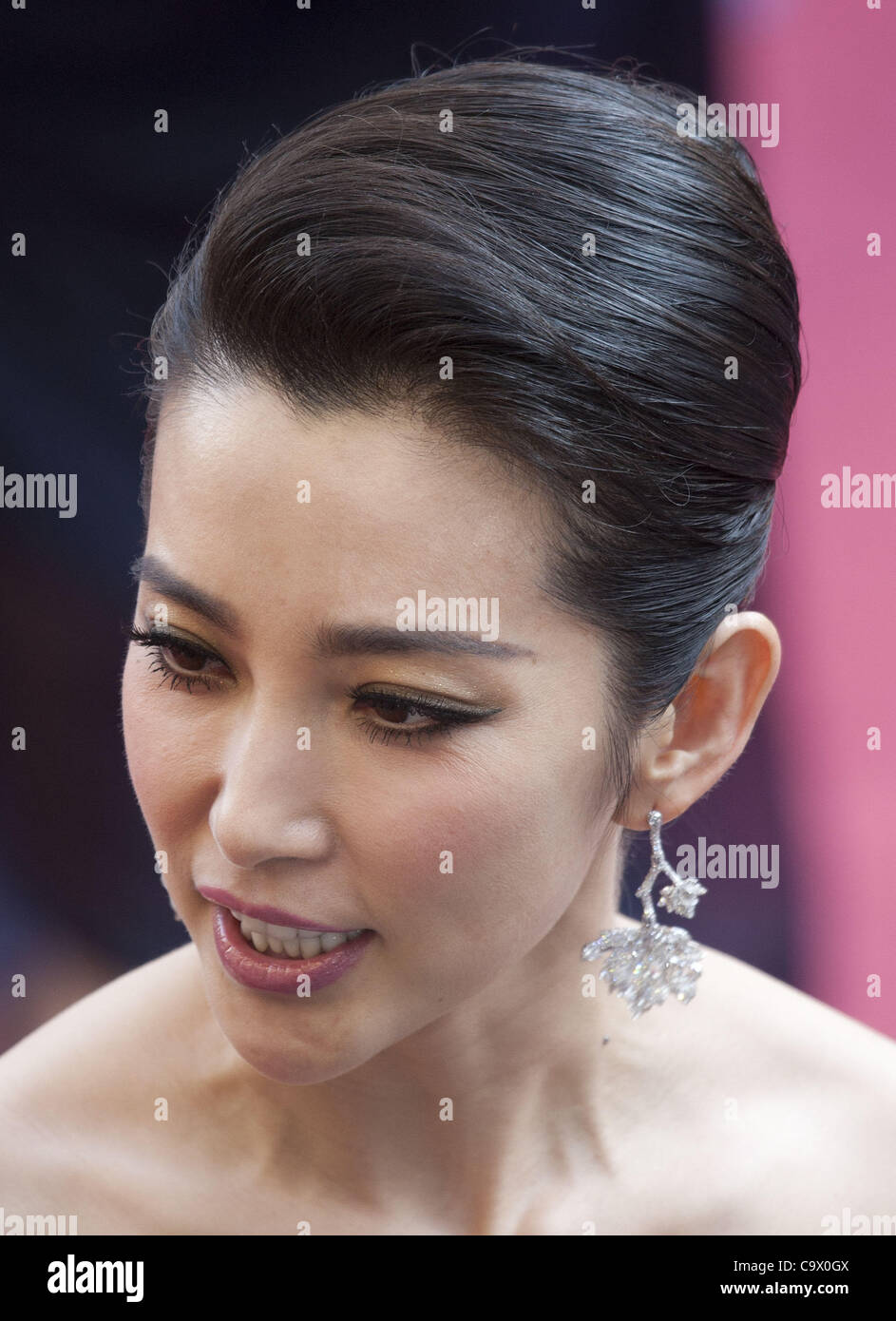 Feb. 26, 2012 - Hollywood, California, U.S - Actress Li Bingbing on the ...