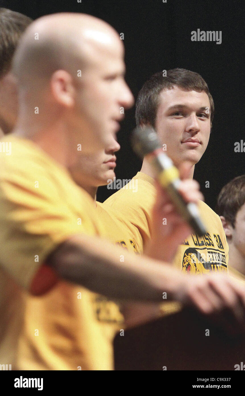 Schultz wrestling hi-res stock photography and images - Alamy