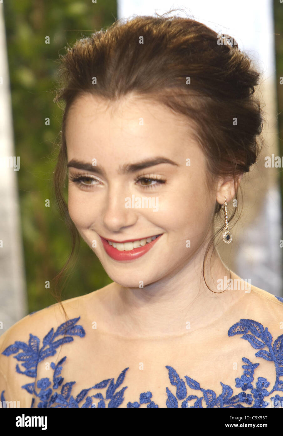 Lily collins hi-res stock photography and images - Alamy