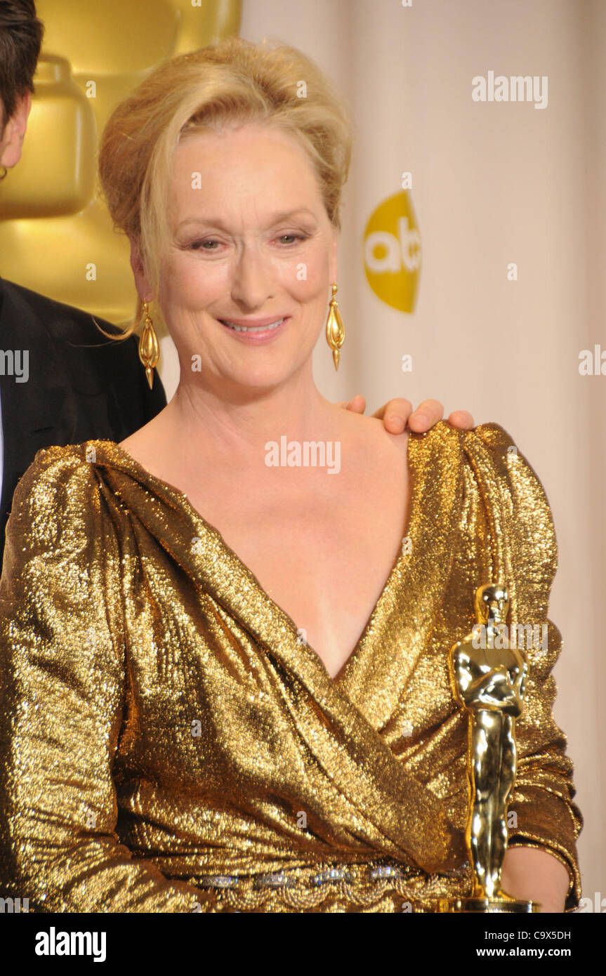 Feb. 26, 2012 - Los Angeles, California, U.S. - Meryl Streep Attending ...