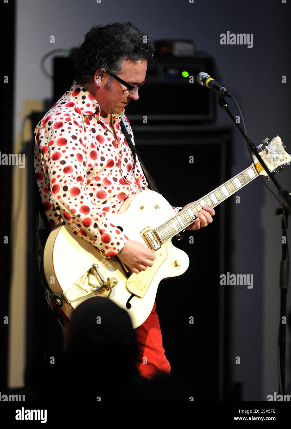 Saw Doctors Band High Resolution Stock Photography and Images - Alamy