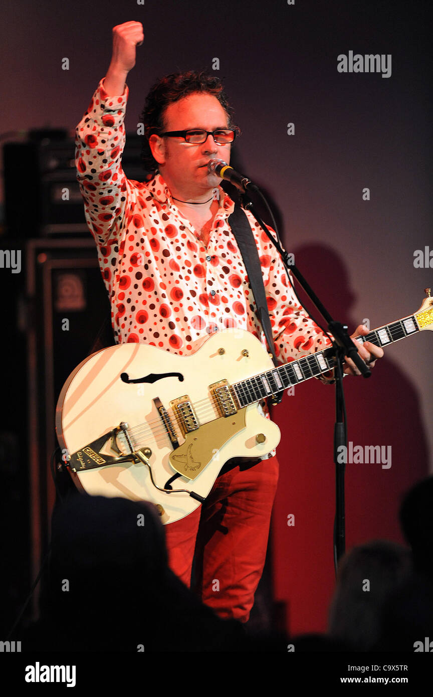 Leo moran guitarist hi-res stock photography and images - Alamy