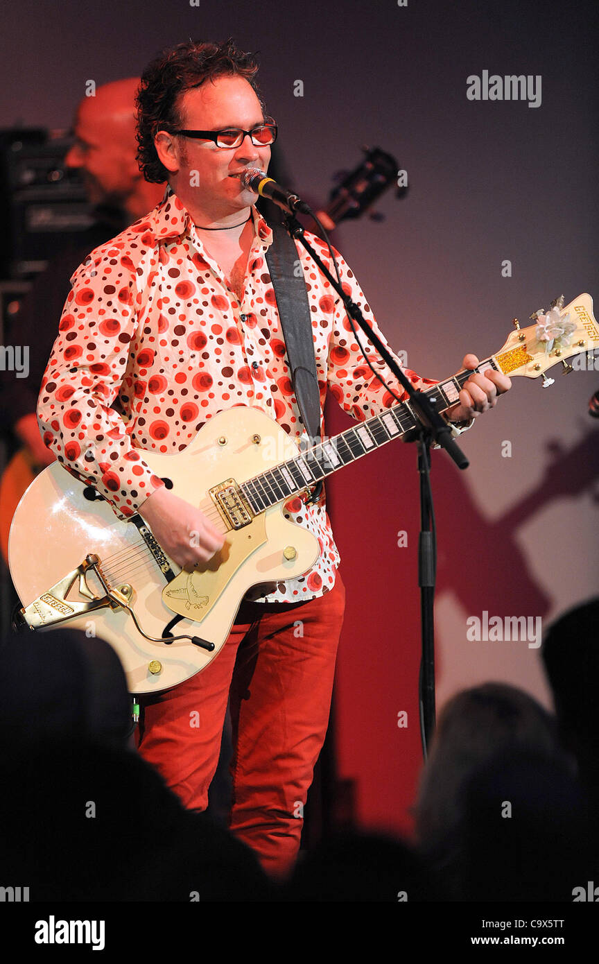 Leo moran guitarist hi-res stock photography and images - Alamy