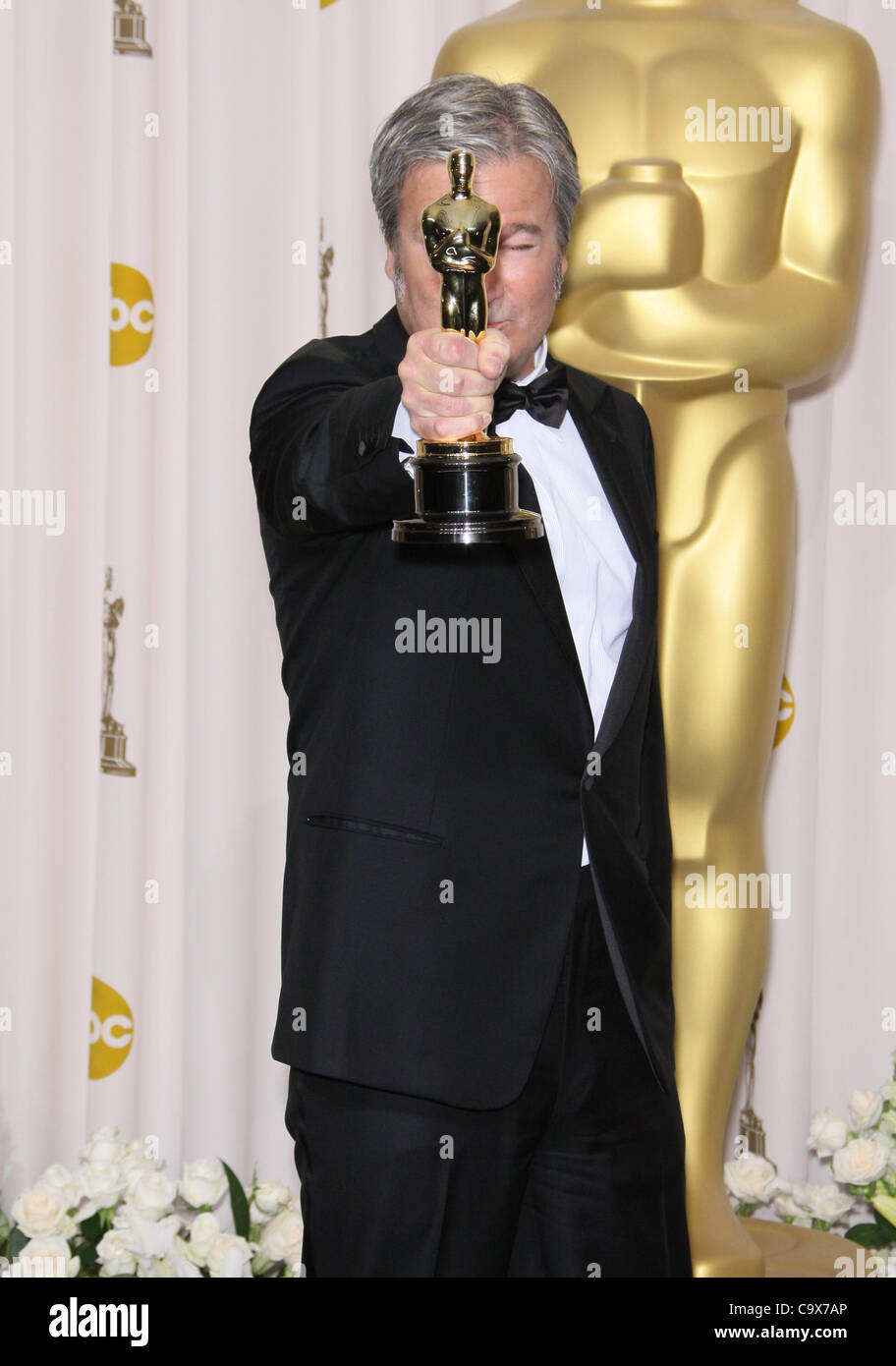 GORE VERBINSKI THE 84TH ACADEMY AWARDS PRESSROOM LOS ANGELES CALIFORNIA ...
