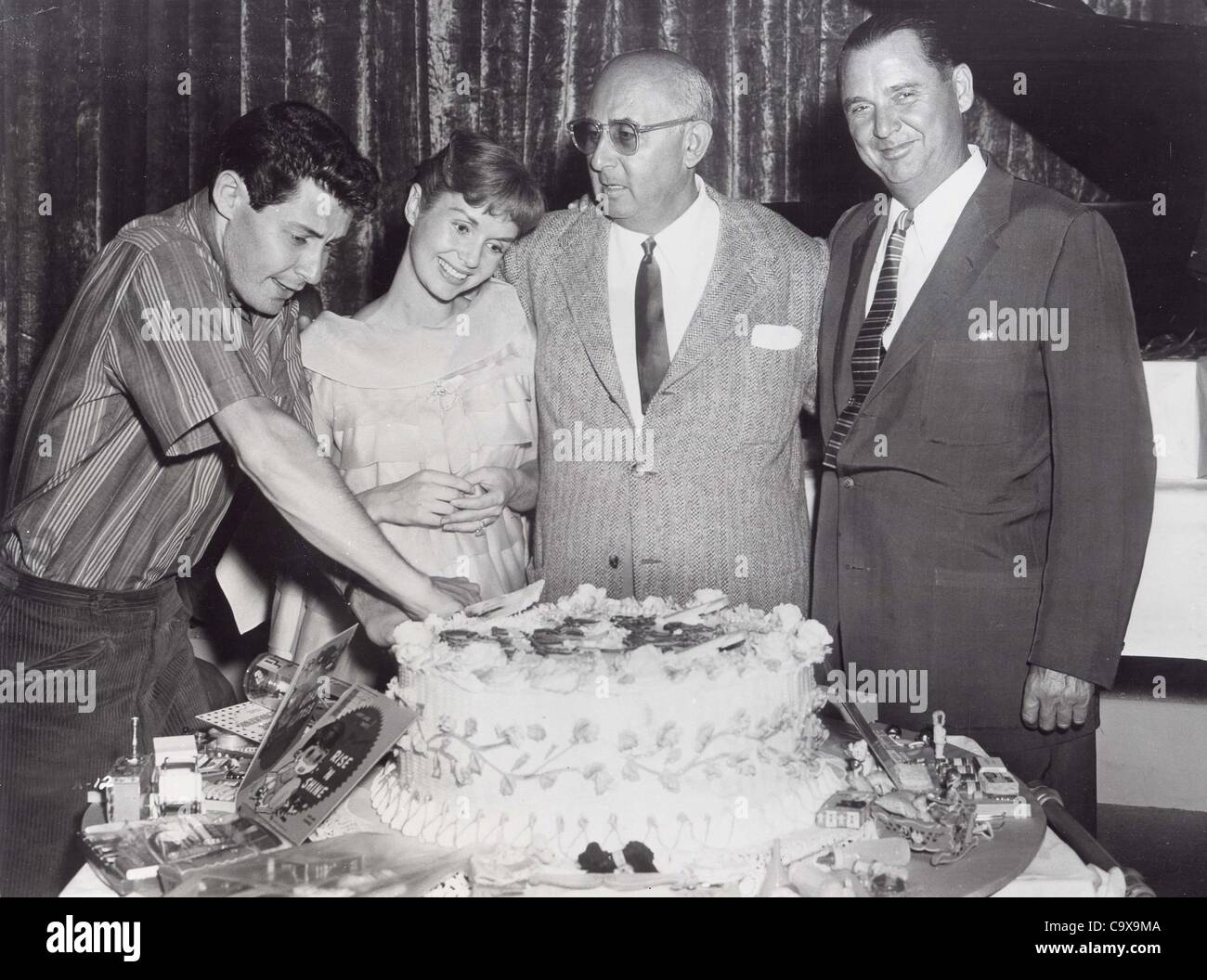EDDIE FISHER with Debbie Reynolds , Director Norman Taurog and Producer ...
