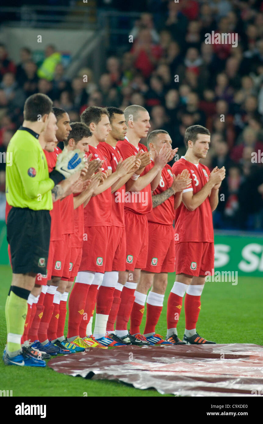 Team clapping hi-res stock photography and images - Alamy