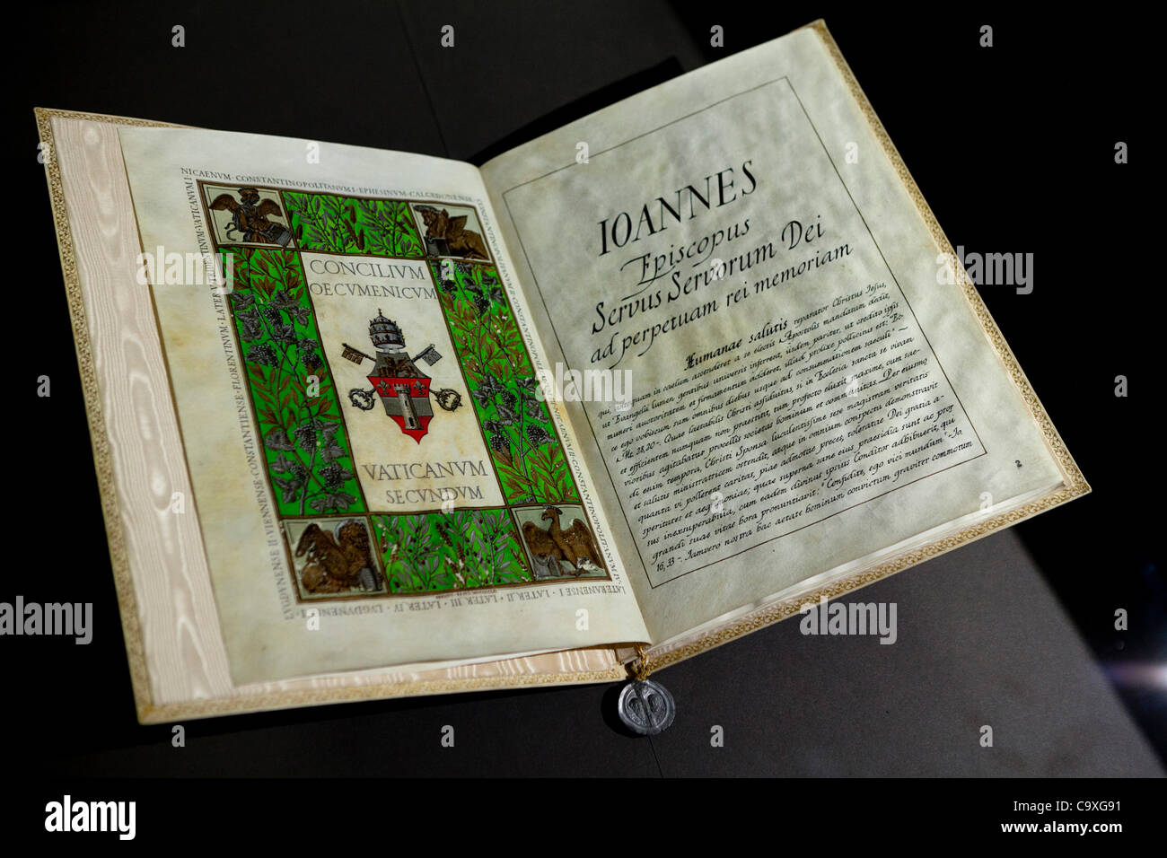 Vatican secret archives hi-res stock photography and images - Alamy