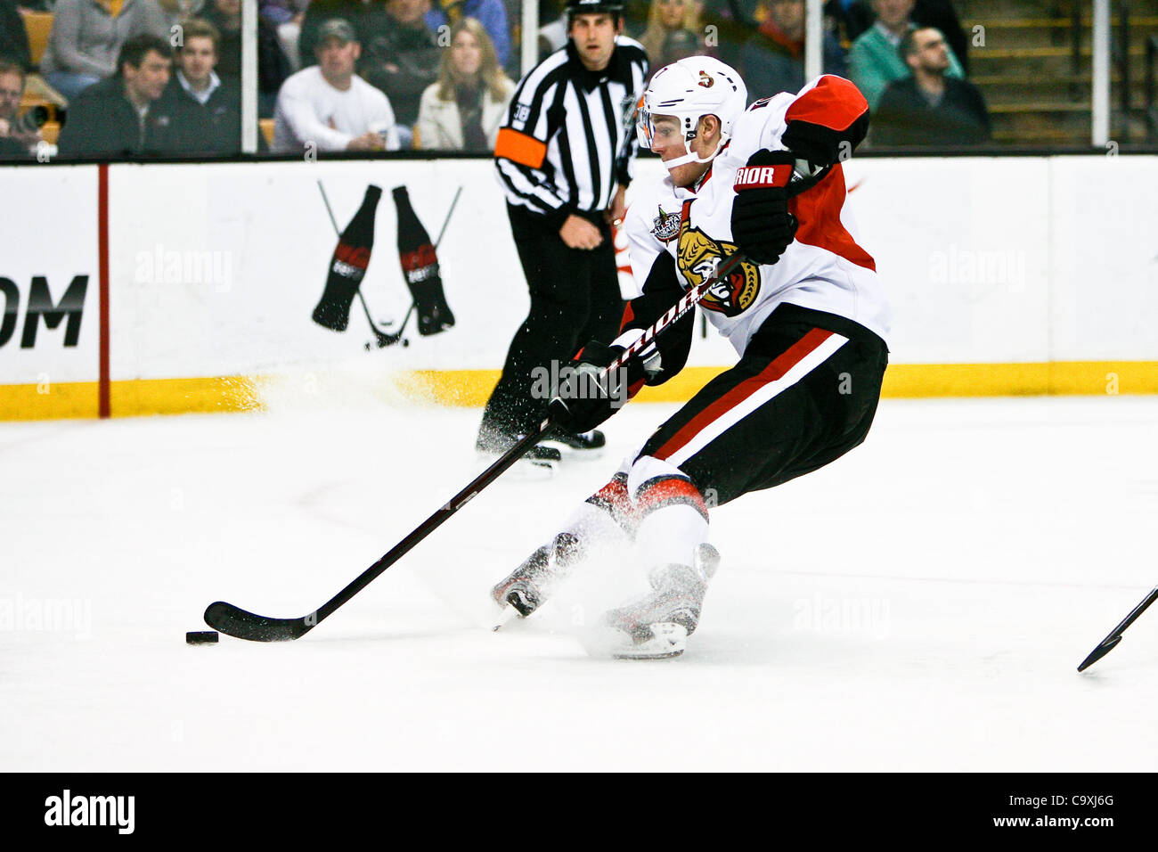 Feb. 28, 2012 - Boston, Massachusetts, U.S - Ottawa Senators center ...