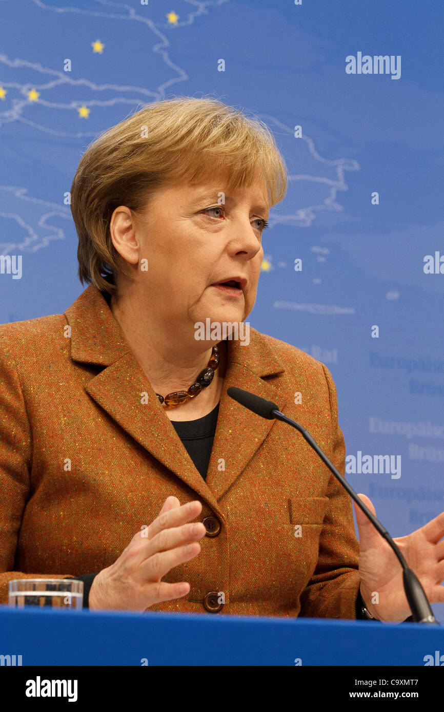 Angela merkel hands hi-res stock photography and images - Alamy