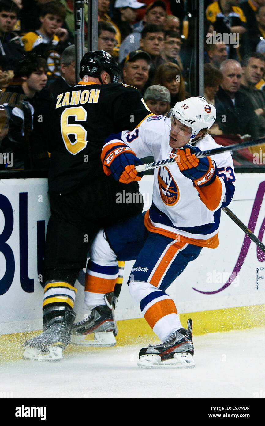 March 3, 2012 - Boston, Massachusetts, U.S - New York Islanders center ...