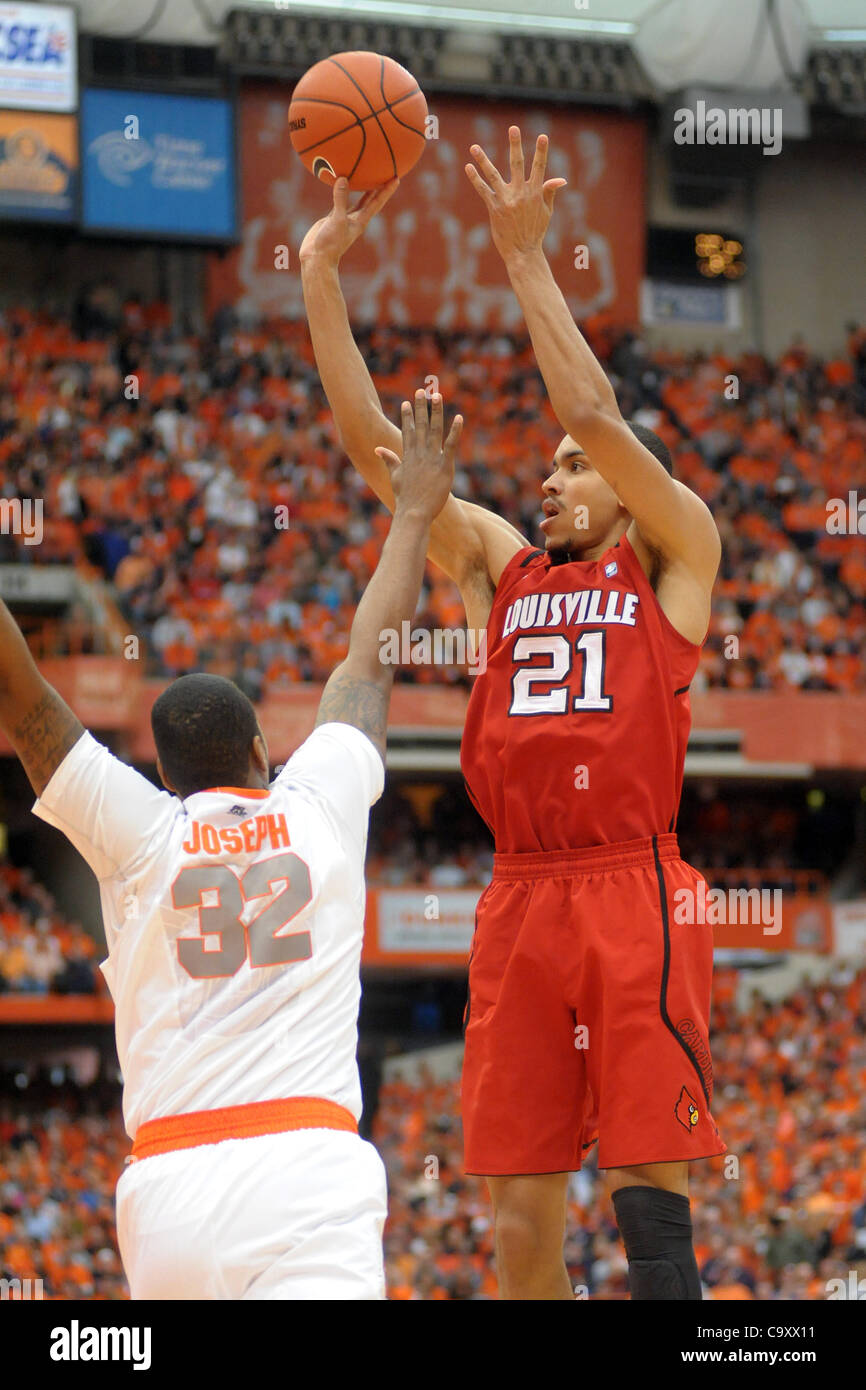 March 3, 2012 - Syracuse, New York, U.S - Louisville Cardinals forward ...
